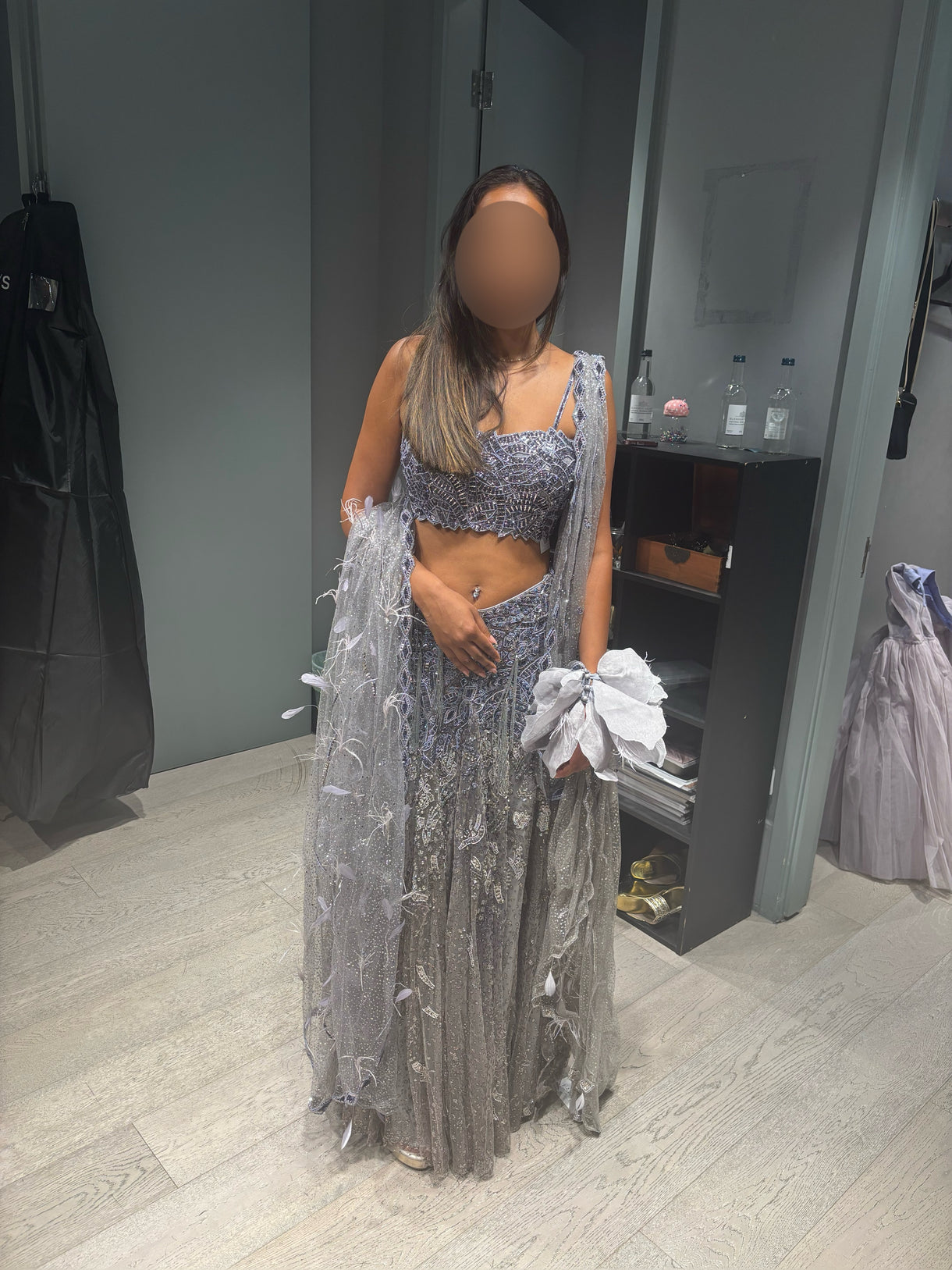 Jemma – Circular Threads